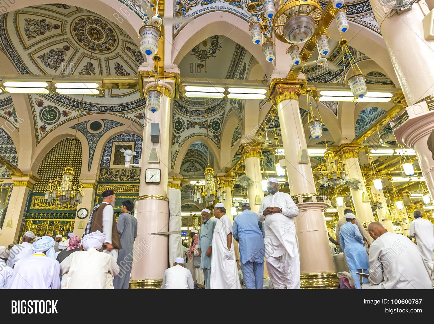 Nabawi Mosque Image & Photo (Free Trial) | Bigstock