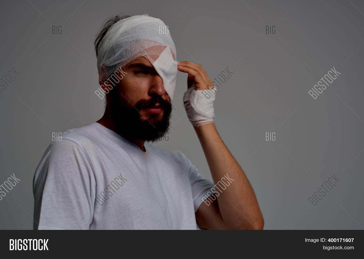 Male Patient Bandaged Image & Photo (Free Trial) | Bigstock