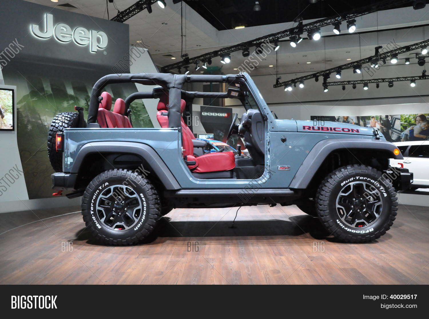 Jeep Wrangler Rubicon Image & Photo (Free Trial) | Bigstock