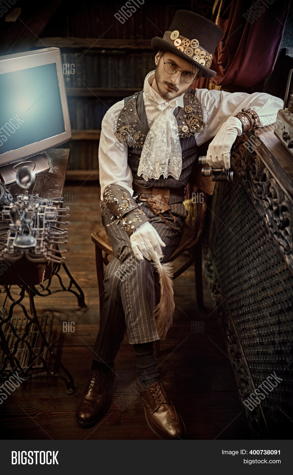 Steampunk Inventor