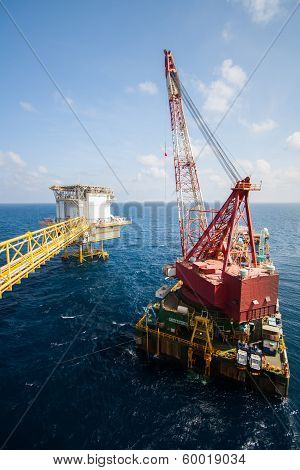 Large Crane Vessel Image & Photo (Free Trial) | Bigstock