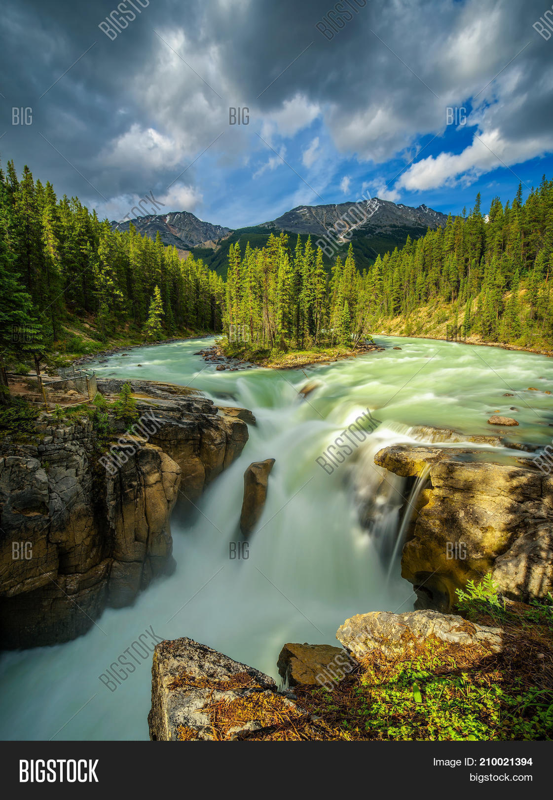 Upper Sunwapta Falls Image & Photo (Free Trial) | Bigstock