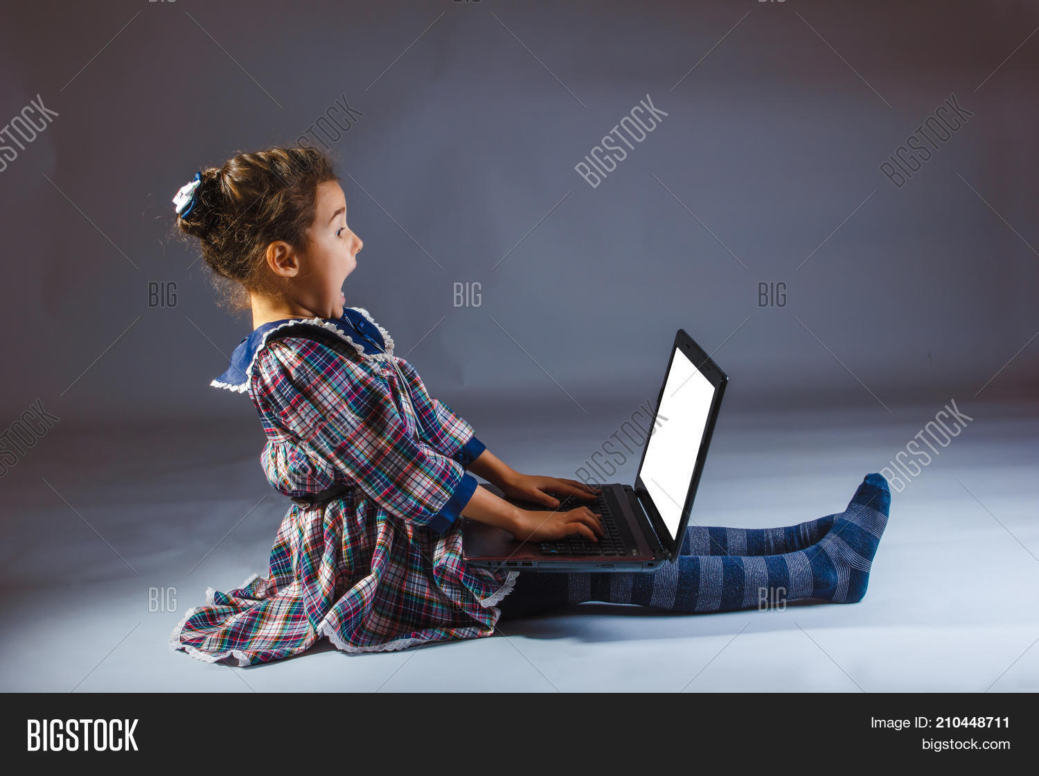 Girl Looking Computer Image & Photo (Free Trial) | Bigstock