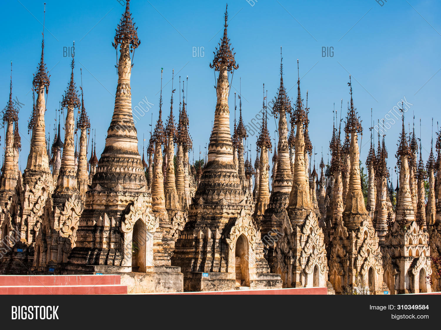 Kakku Pagodas Nearly Image & Photo (Free Trial) | Bigstock