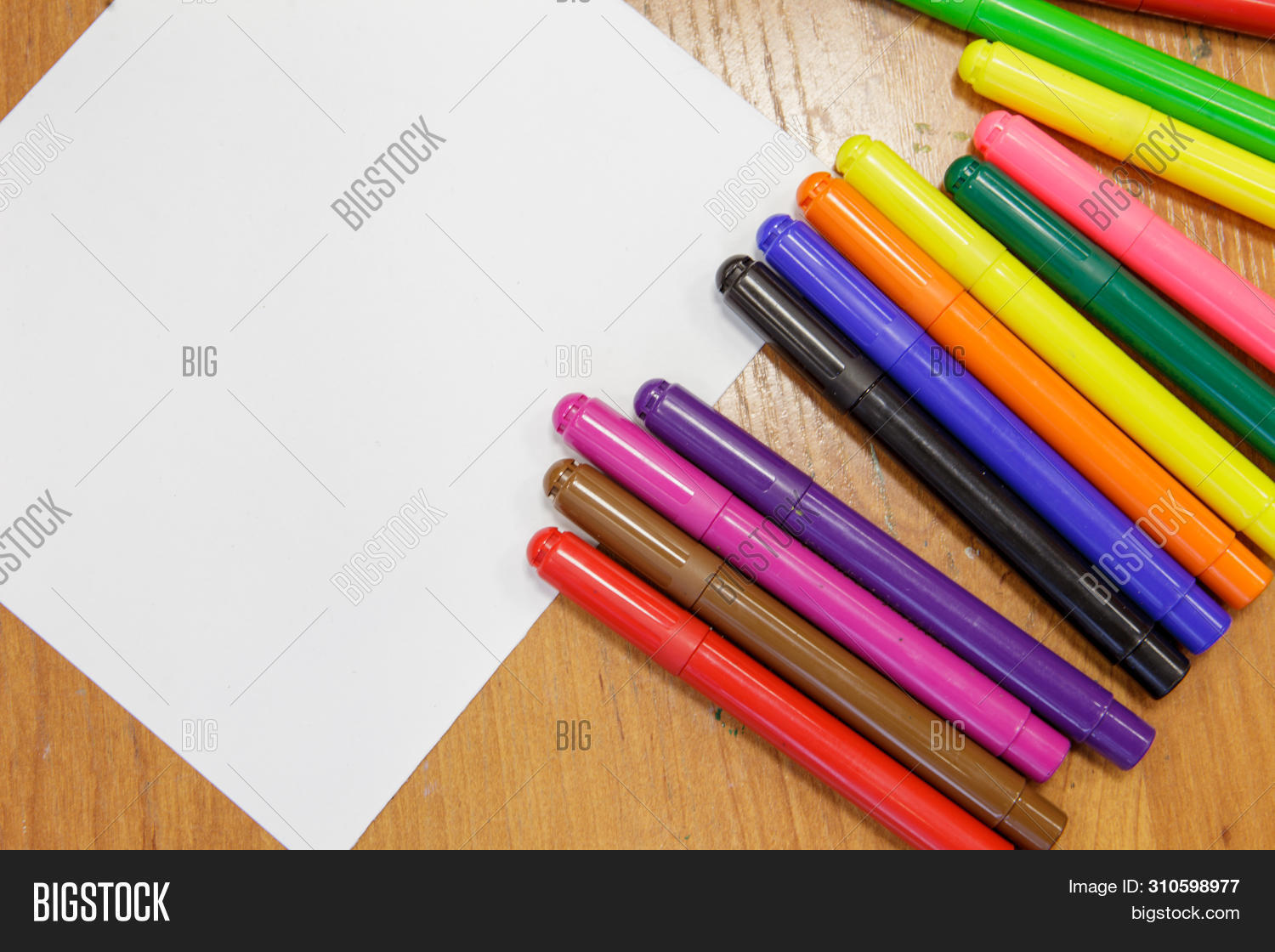 Imagen y foto Set Colored Markers (prueba gratis) | Bigstock