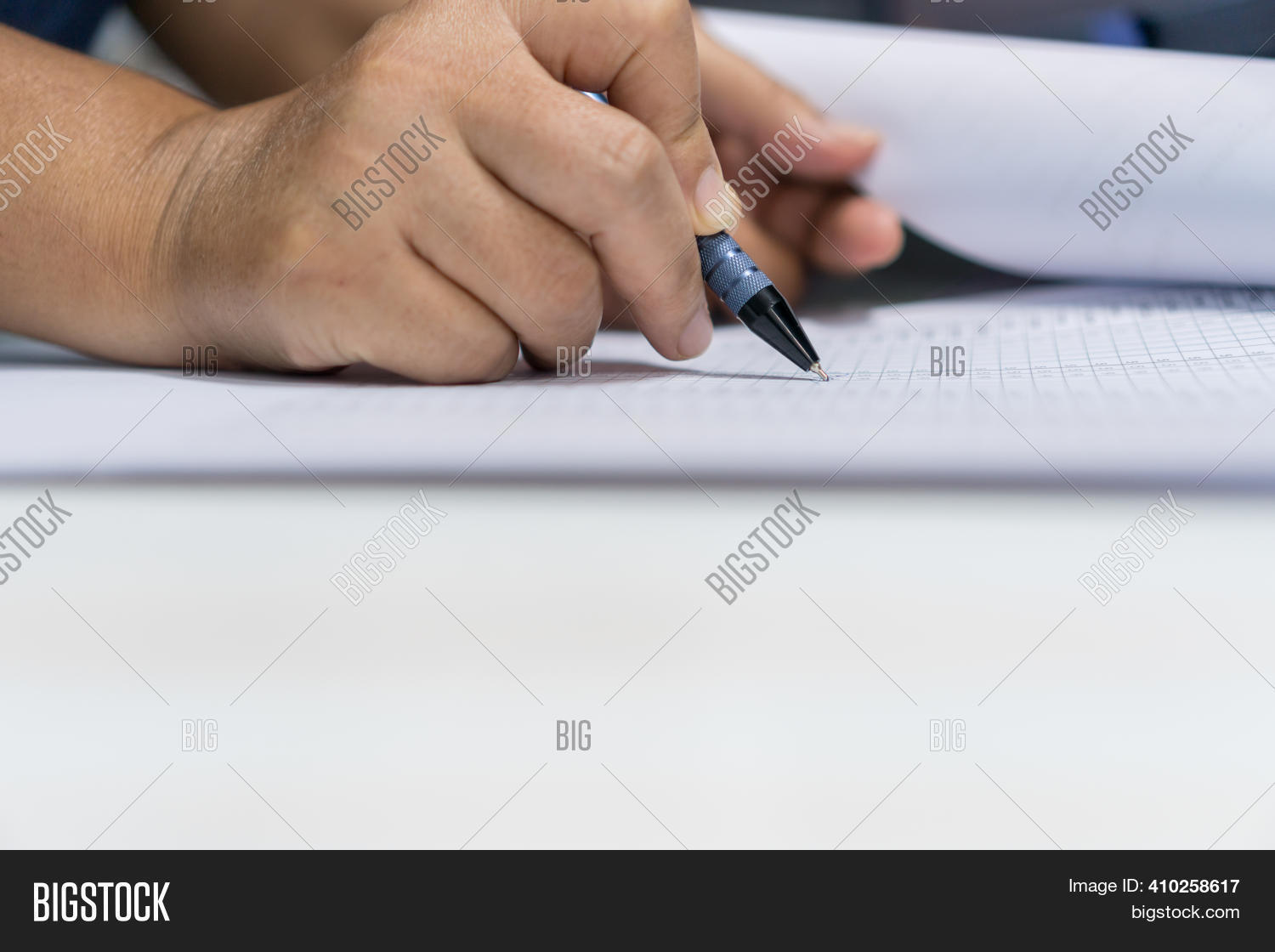 Executive Signing Image & Photo (Free Trial) | Bigstock