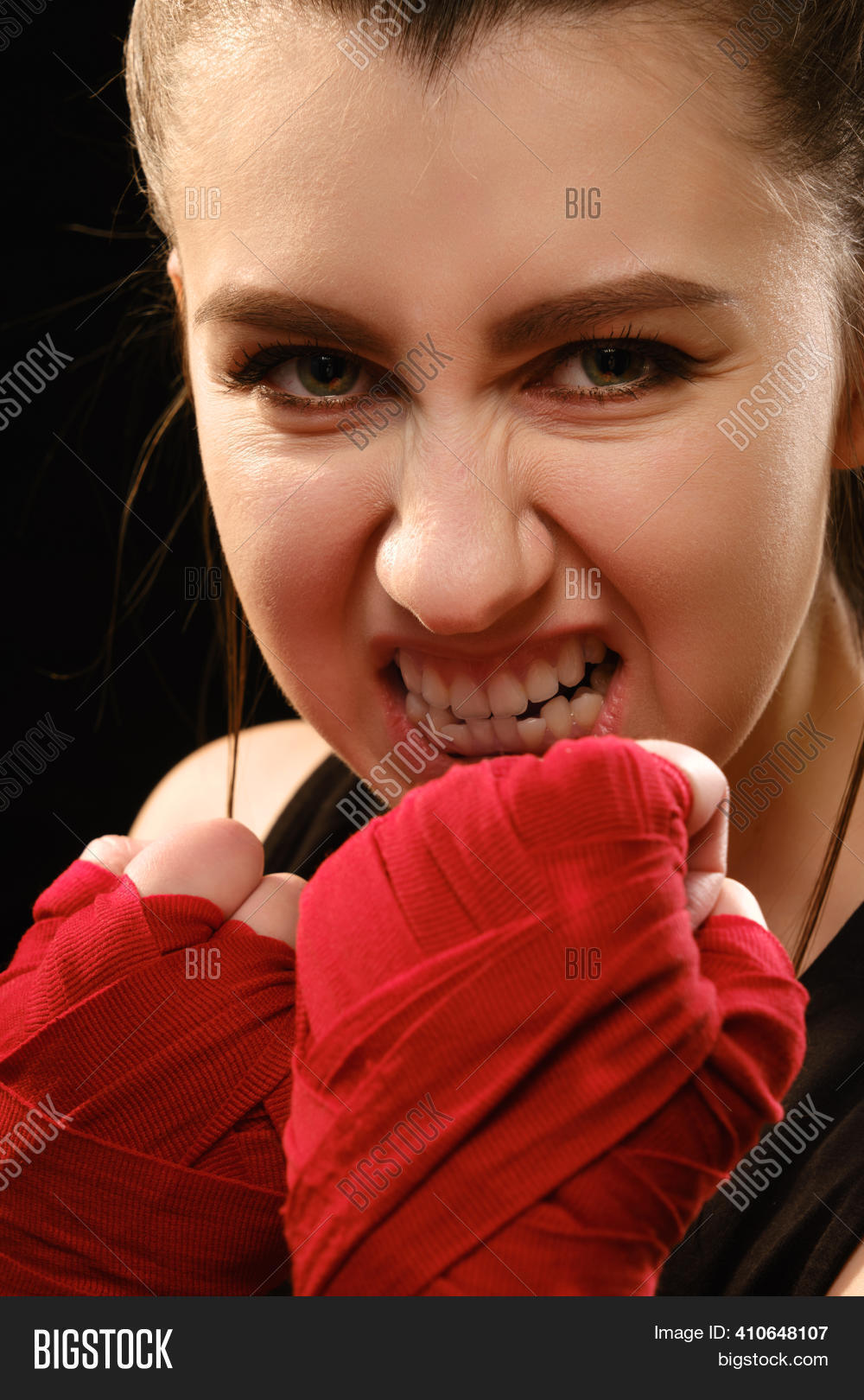 Angry Muay Thai Female Image & Photo (Free Trial) | Bigstock