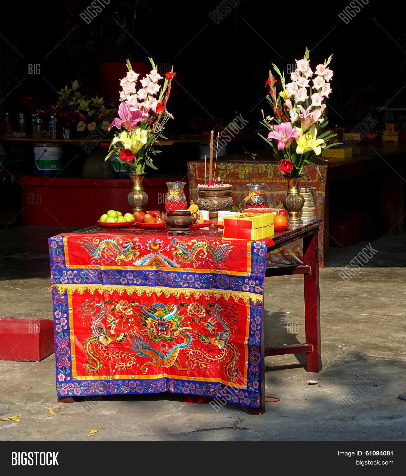 Altar Temple Taiwan Image & Photo (Free Trial) | Bigstock