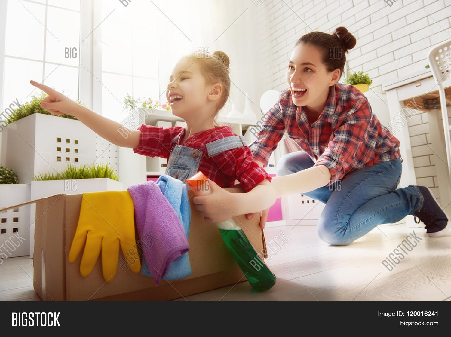 Happy Family Cleans Image & Photo (Free Trial) | Bigstock