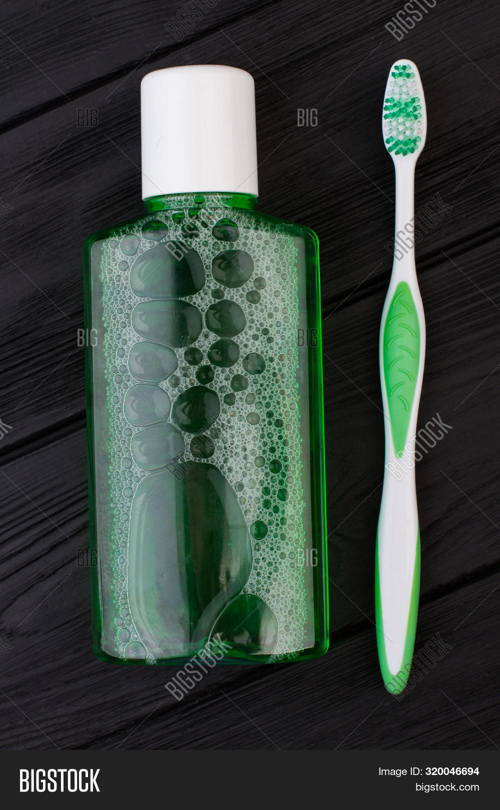 Toothbrush Rinser Image & Photo (Free Trial) | Bigstock