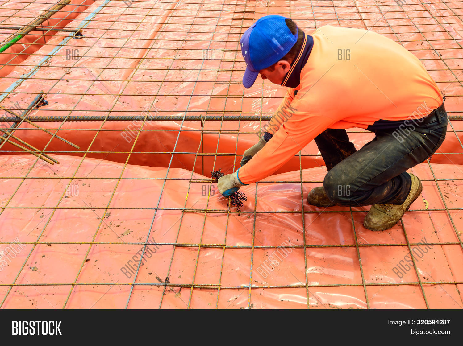 Australian Builder Image & Photo (Free Trial) | Bigstock