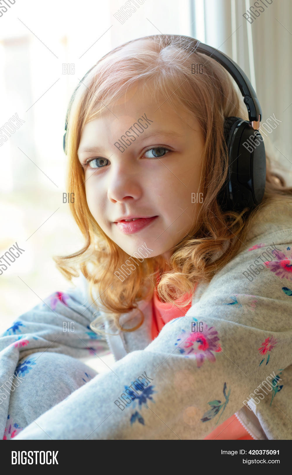 Beautiful Little Teen Image & Photo (Free Trial) | Bigstock