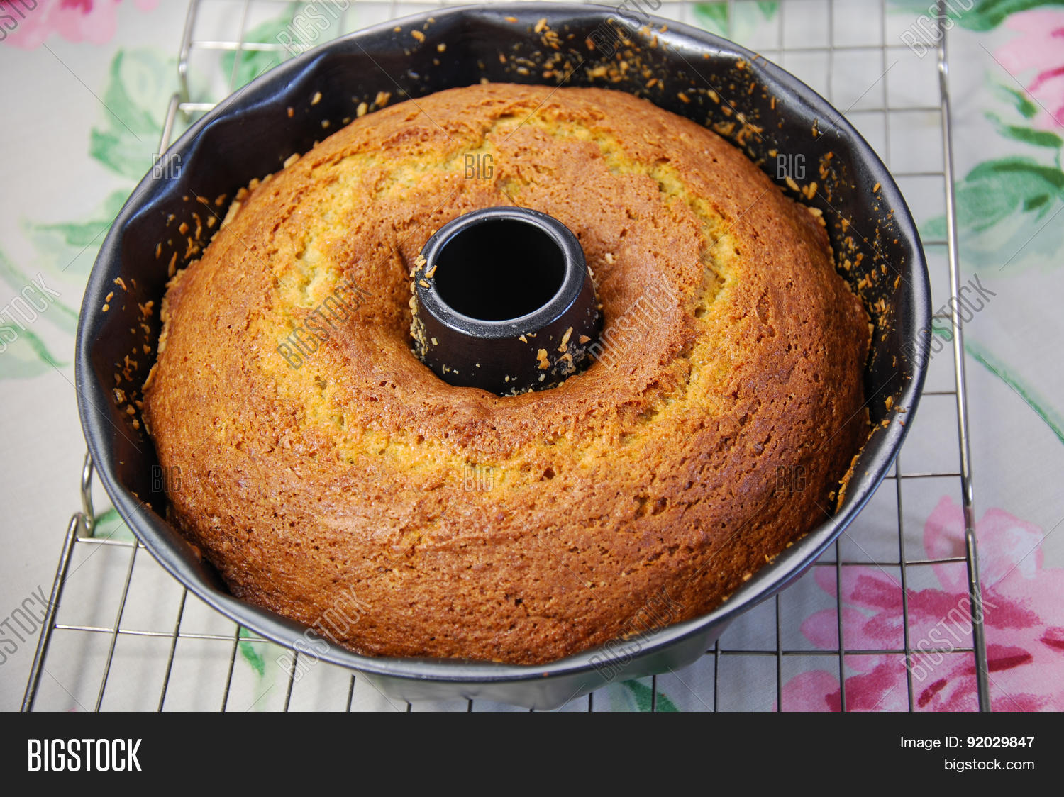 Banana Sponge Cake Image & Photo (Free Trial) | Bigstock