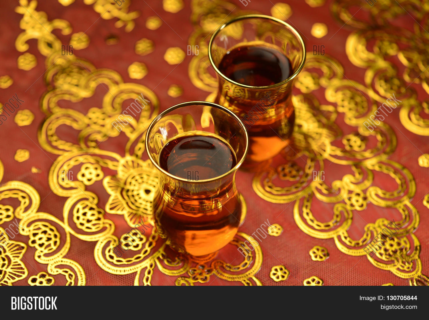 Traditional Arabic Tea Image & Photo (Free Trial) | Bigstock