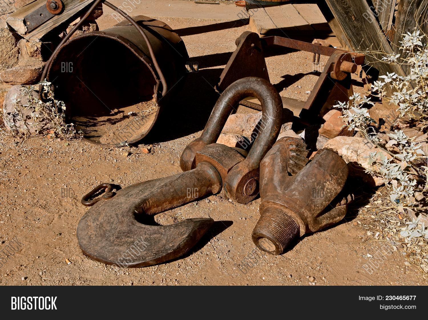 Huge Eye Grab Book Image & Photo (Free Trial) | Bigstock