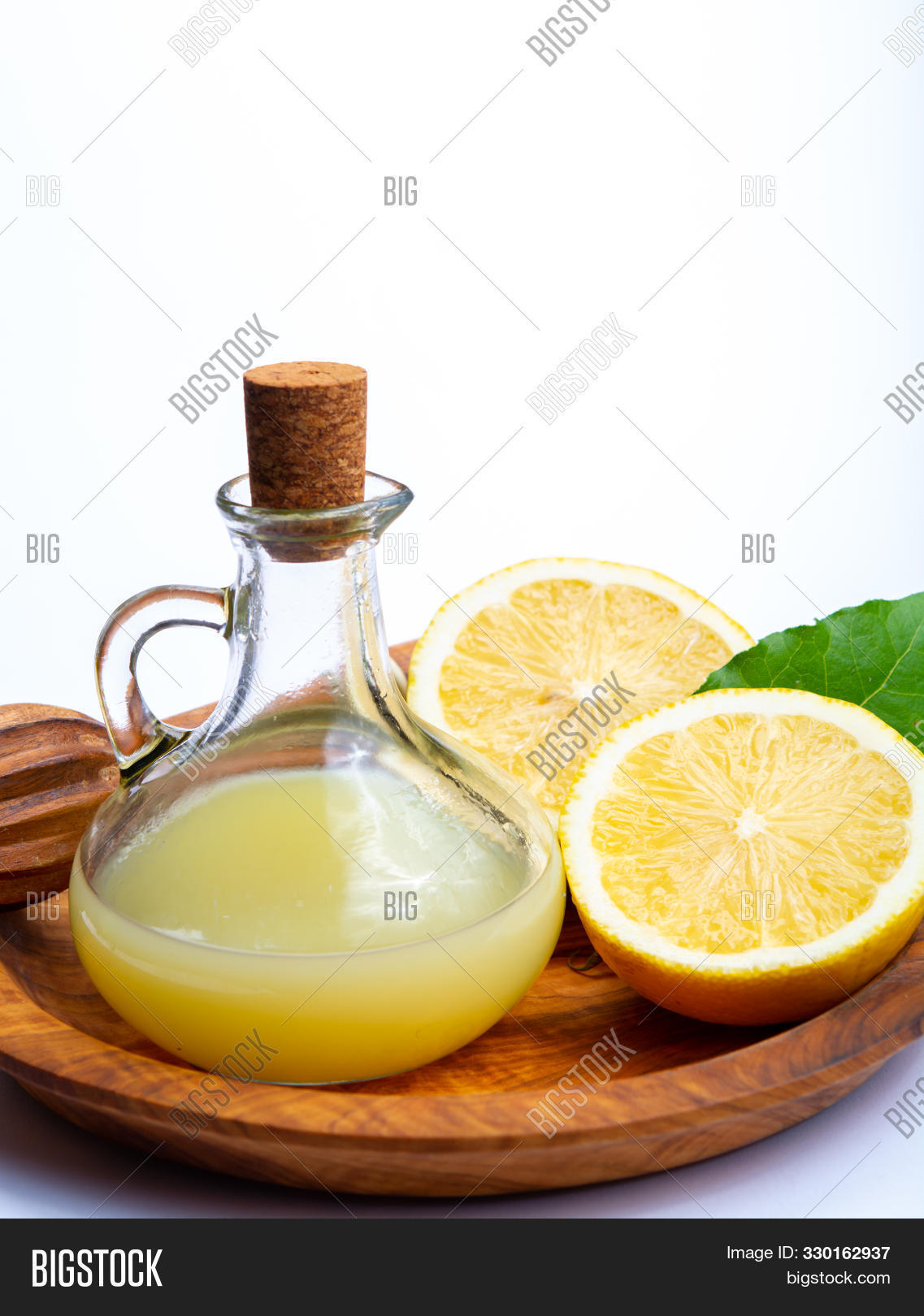Imagen y foto Fresh Lemon Juice (prueba gratis) | Bigstock