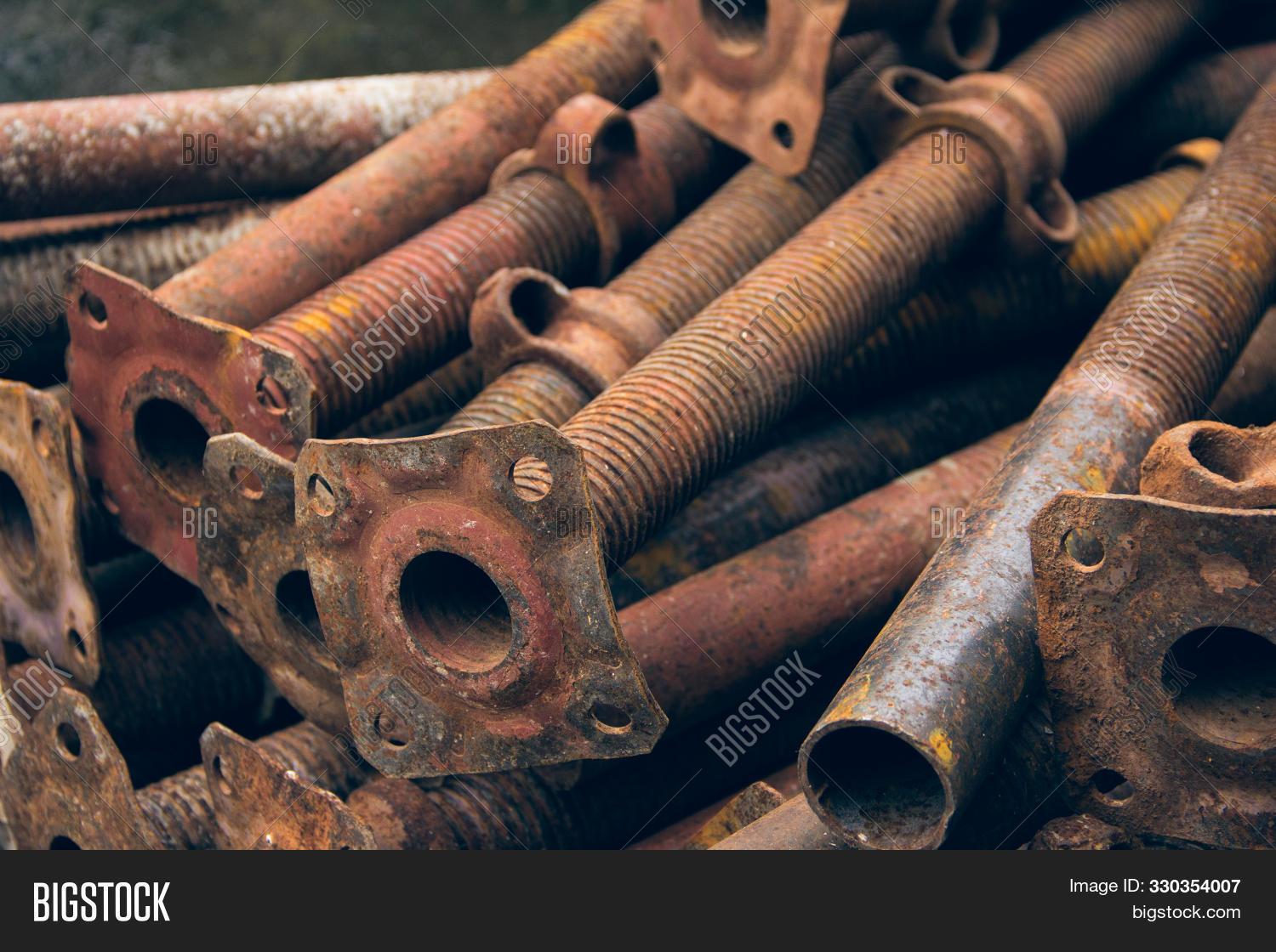 Imagen y foto Pipes Used (prueba gratis) | Bigstock