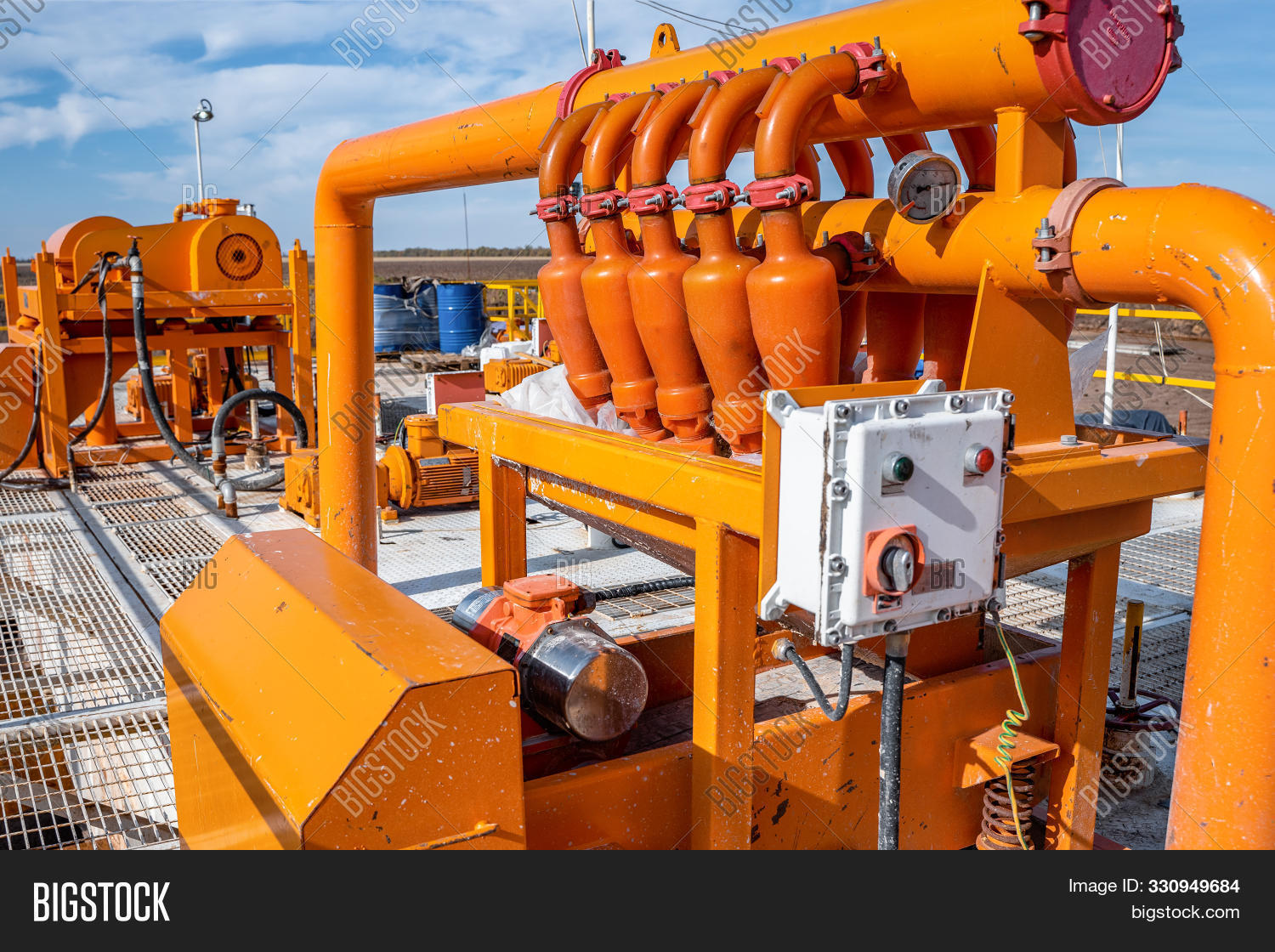 Shale Shaker On Image & Photo (Free Trial) | Bigstock