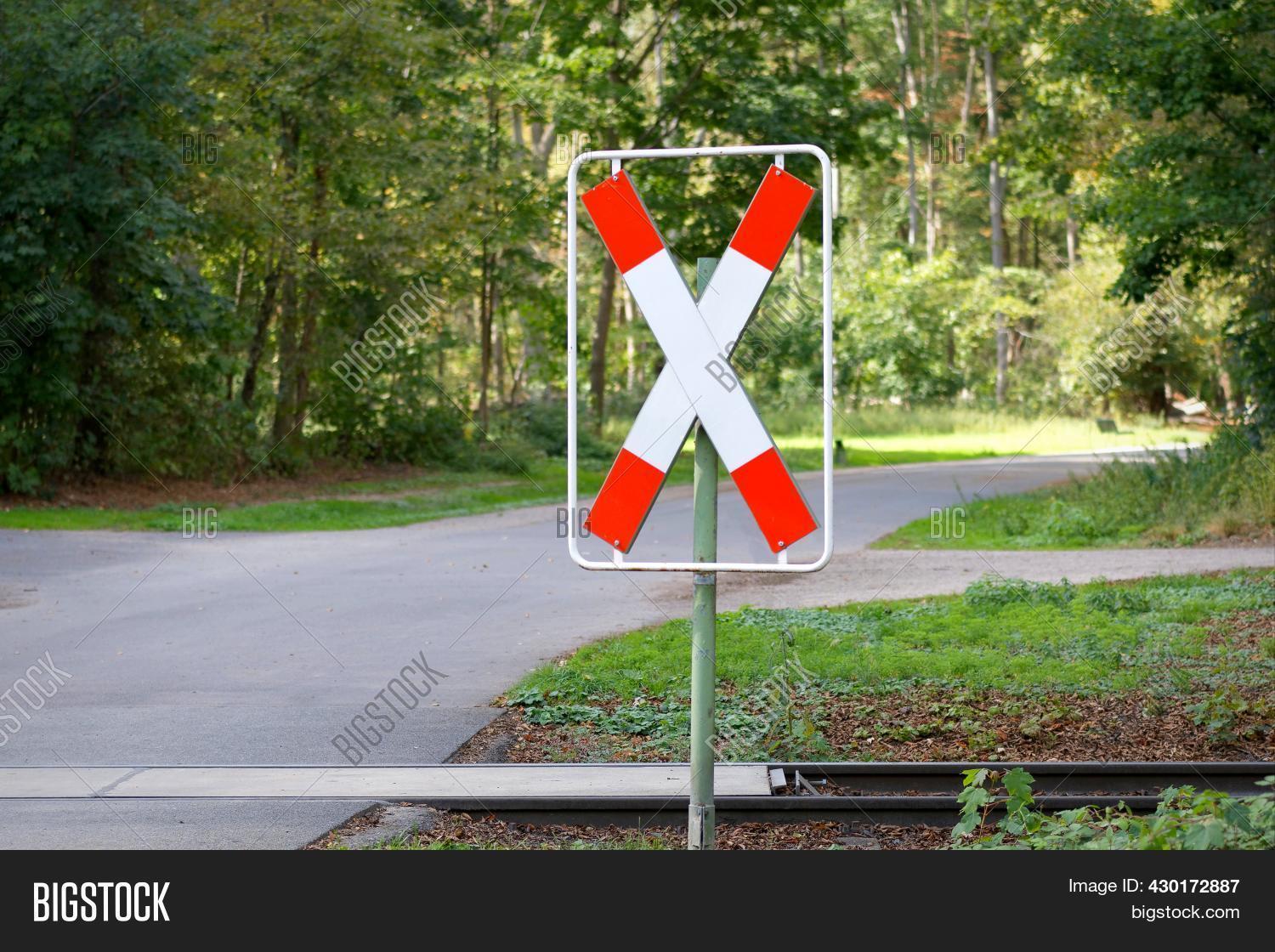 Railroad Crossing Sign Image & Photo (Free Trial) | Bigstock