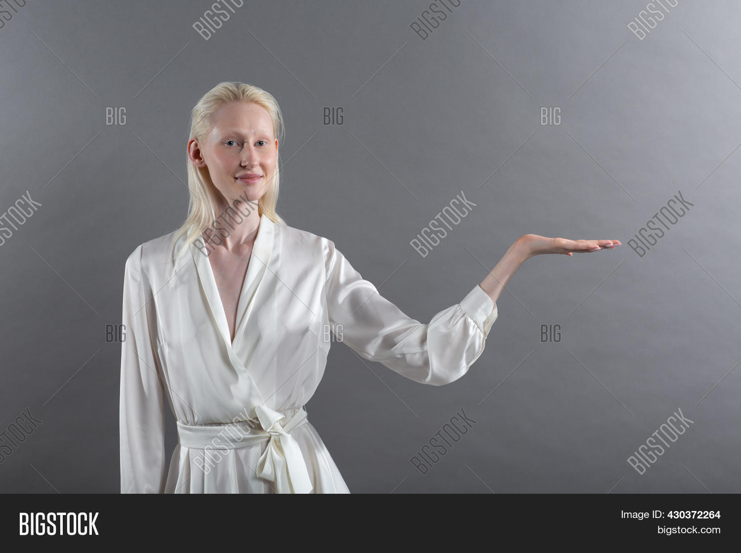 Empty Female Hand Image & Photo (Free Trial) | Bigstock