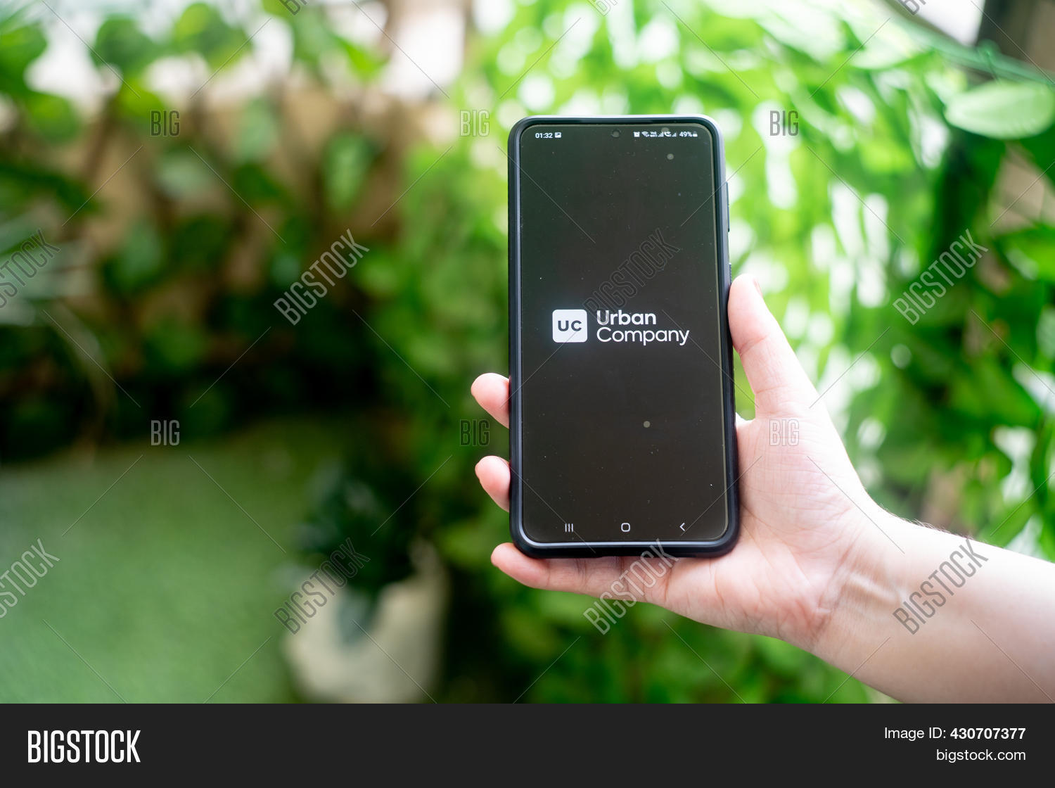 Imagen y foto Urban Clap Urban (prueba gratis) | Bigstock