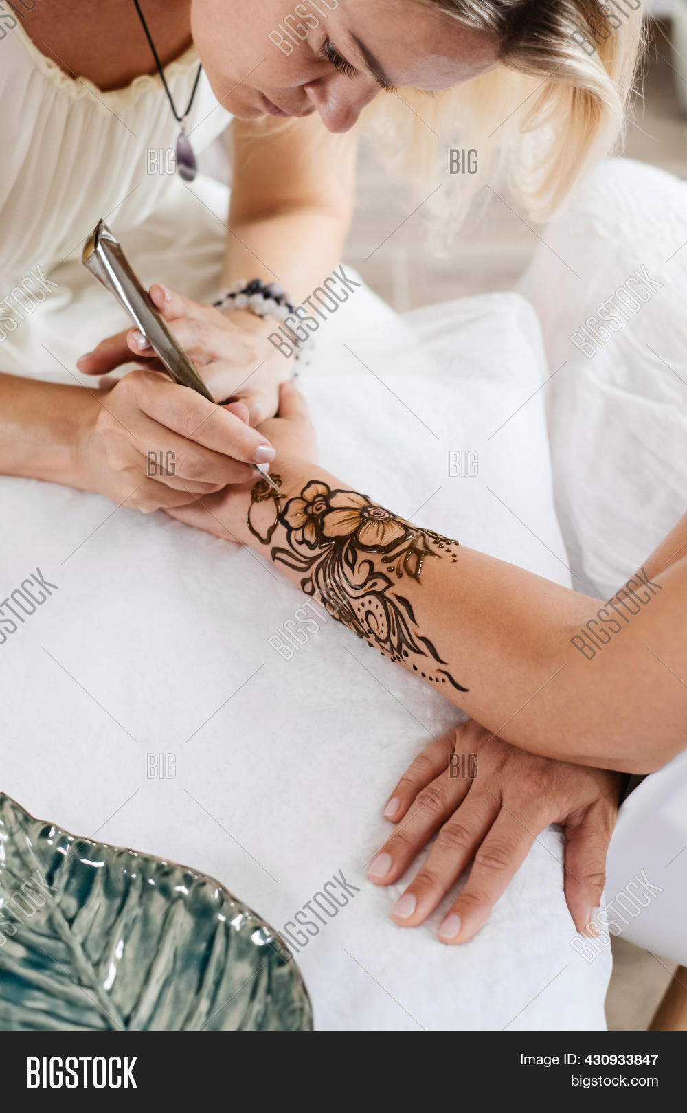 Top View Art Henna Image & Photo (Free Trial) | Bigstock
