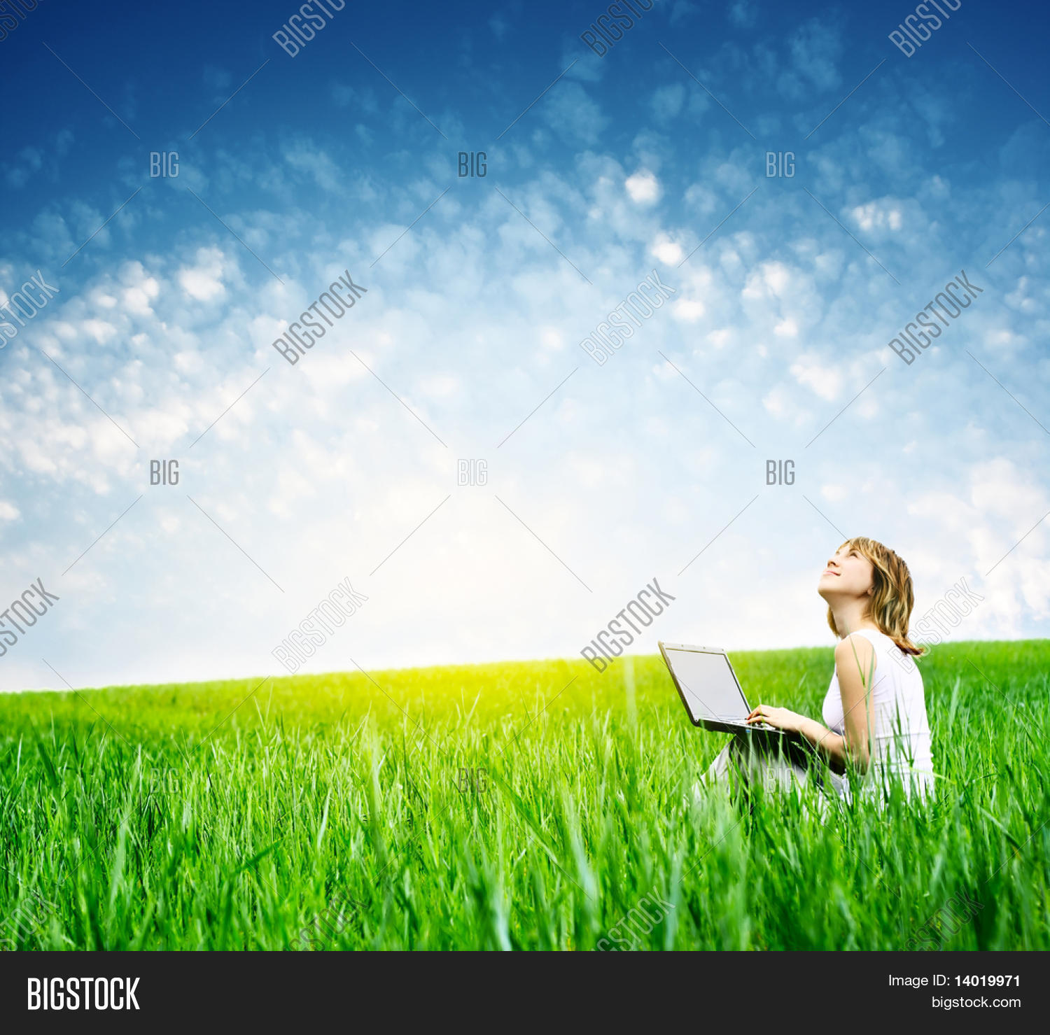 Young Woman Laptop Image & Photo (Free Trial) | Bigstock