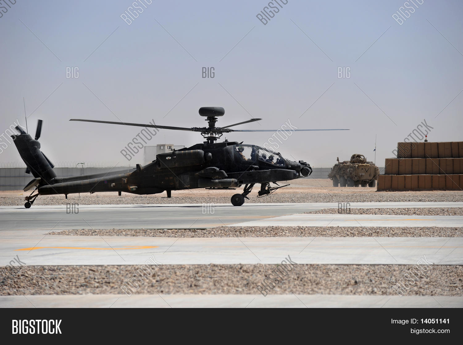 Apache Helicoptor Image & Photo (Free Trial) | Bigstock