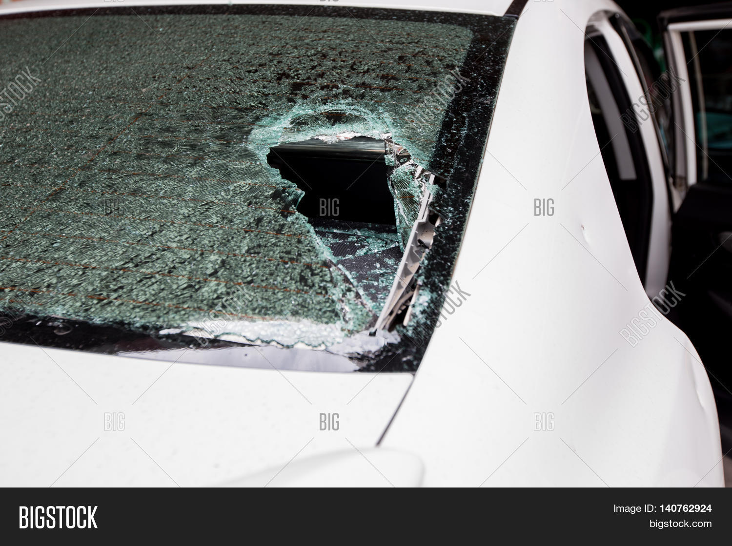 Broken Window Car Image & Photo (Free Trial) | Bigstock