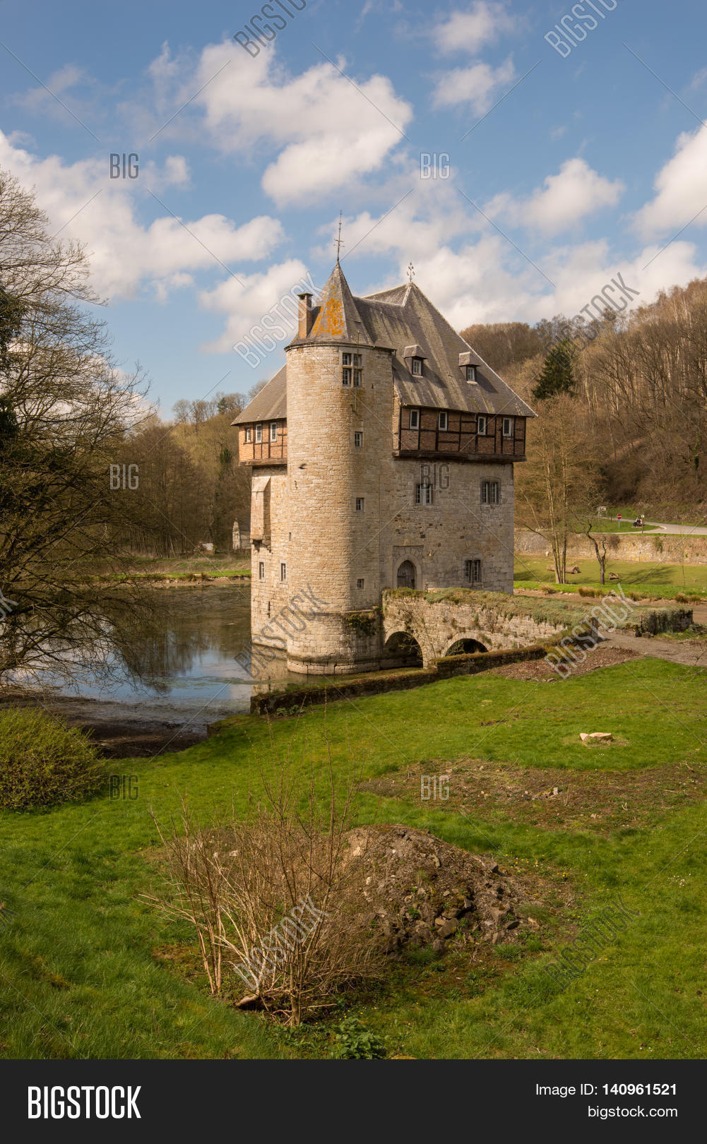 Tiny Medieval Castle Image & Photo (Free Trial) | Bigstock