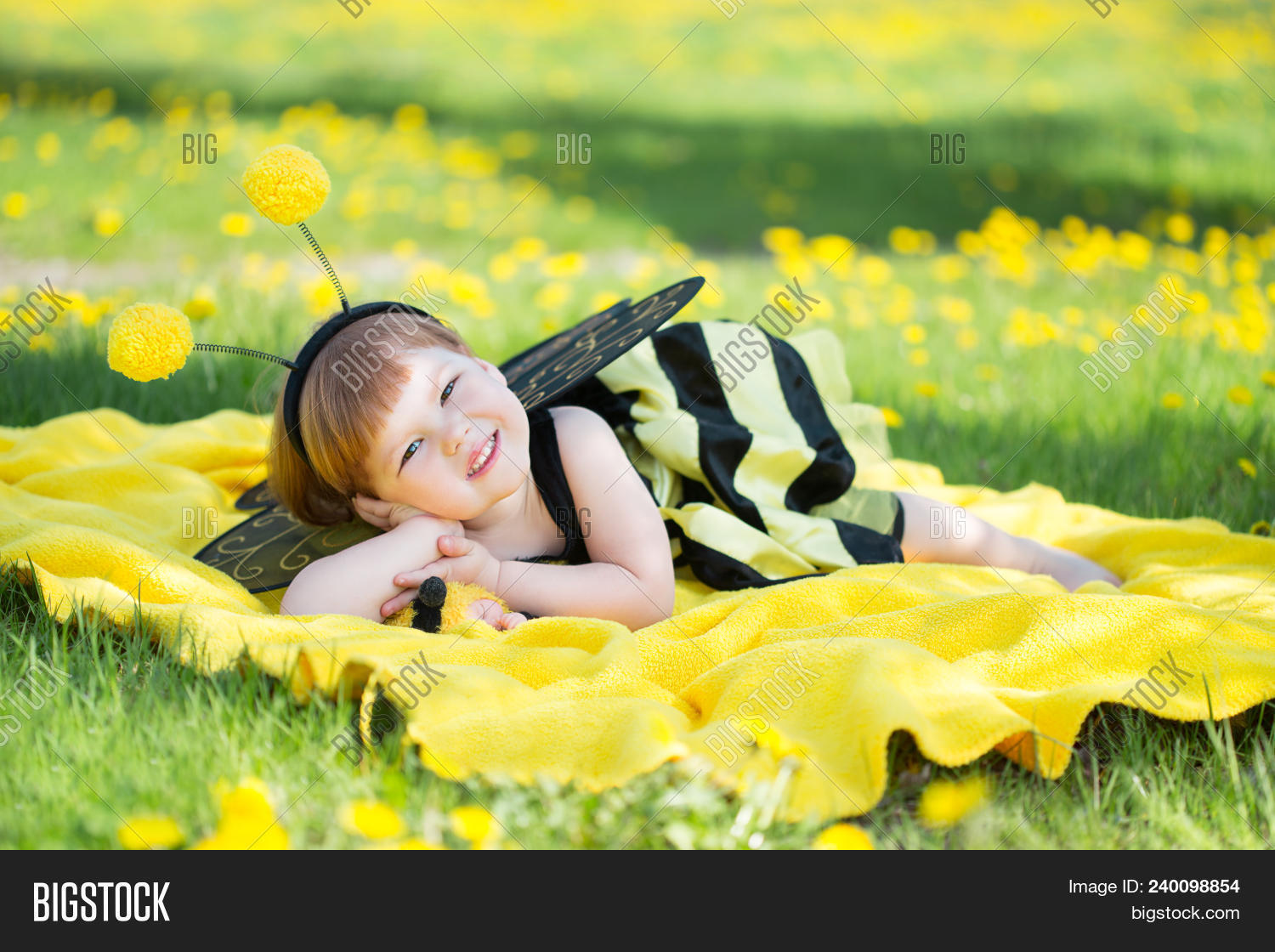 Happy Little Girl Bee Image & Photo (Free Trial) | Bigstock