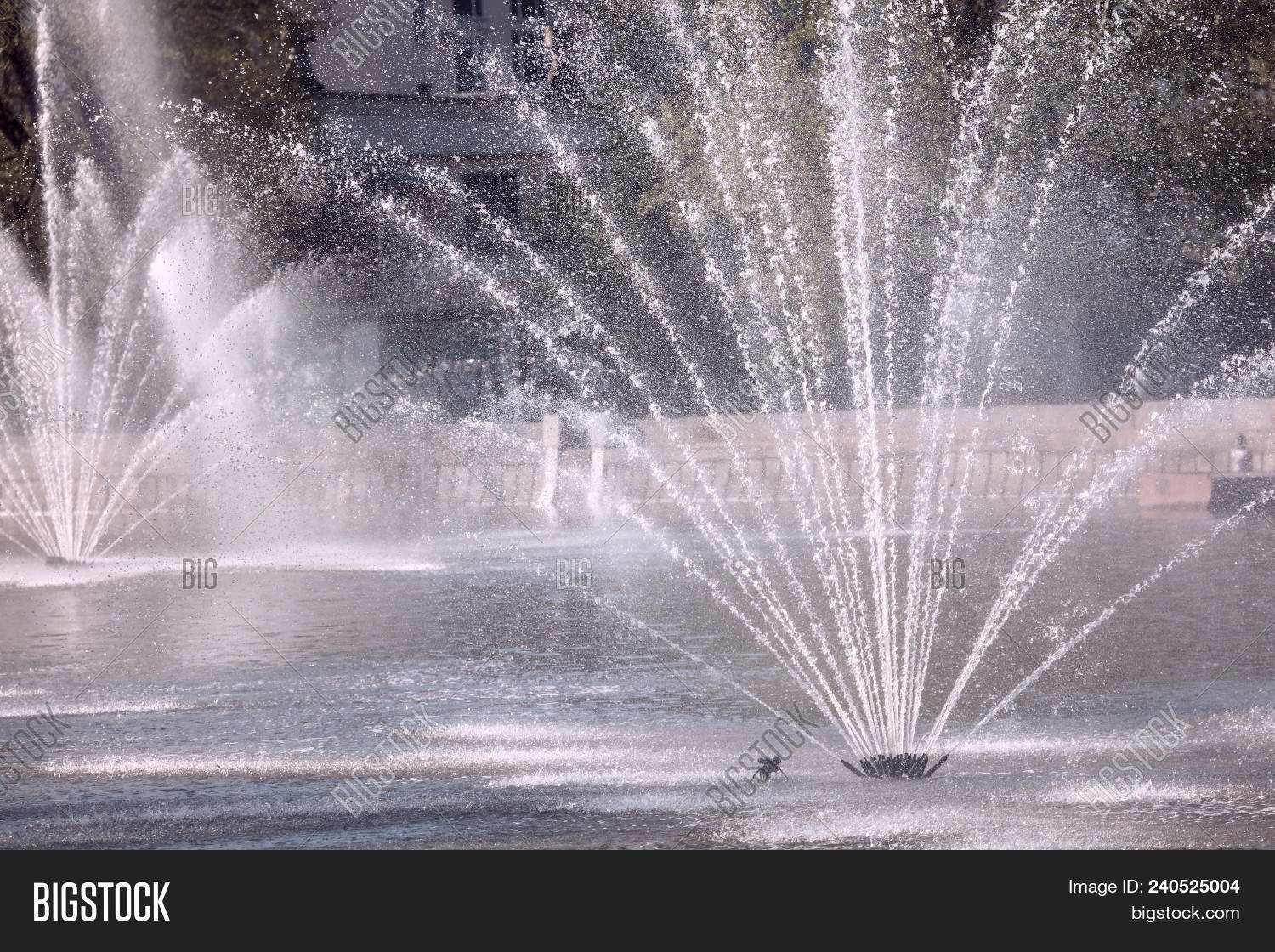 Spray Fountain City Image & Photo (Free Trial) | Bigstock
