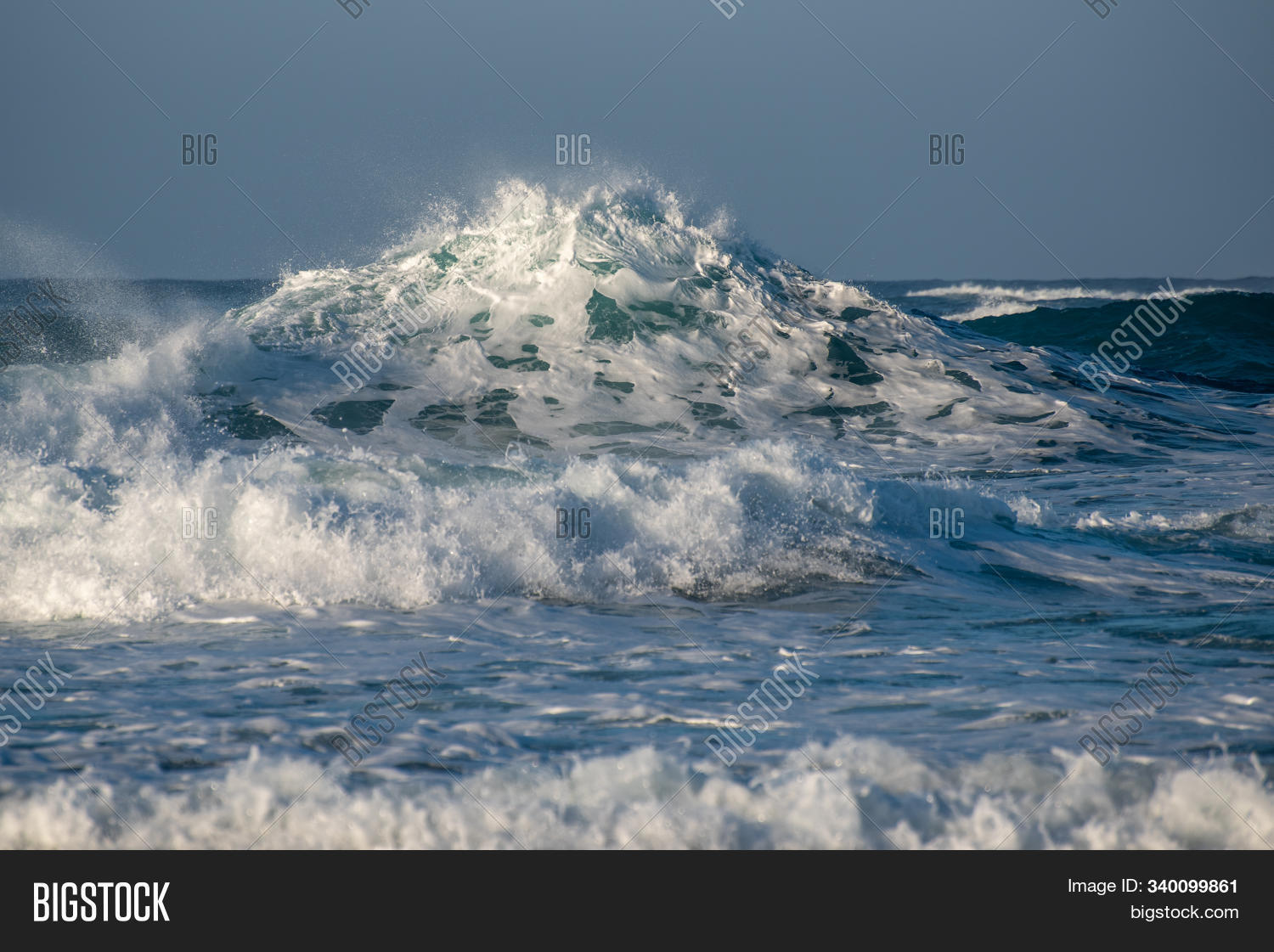 Dangerous Wavy Ocean Image & Photo (Free Trial) | Bigstock