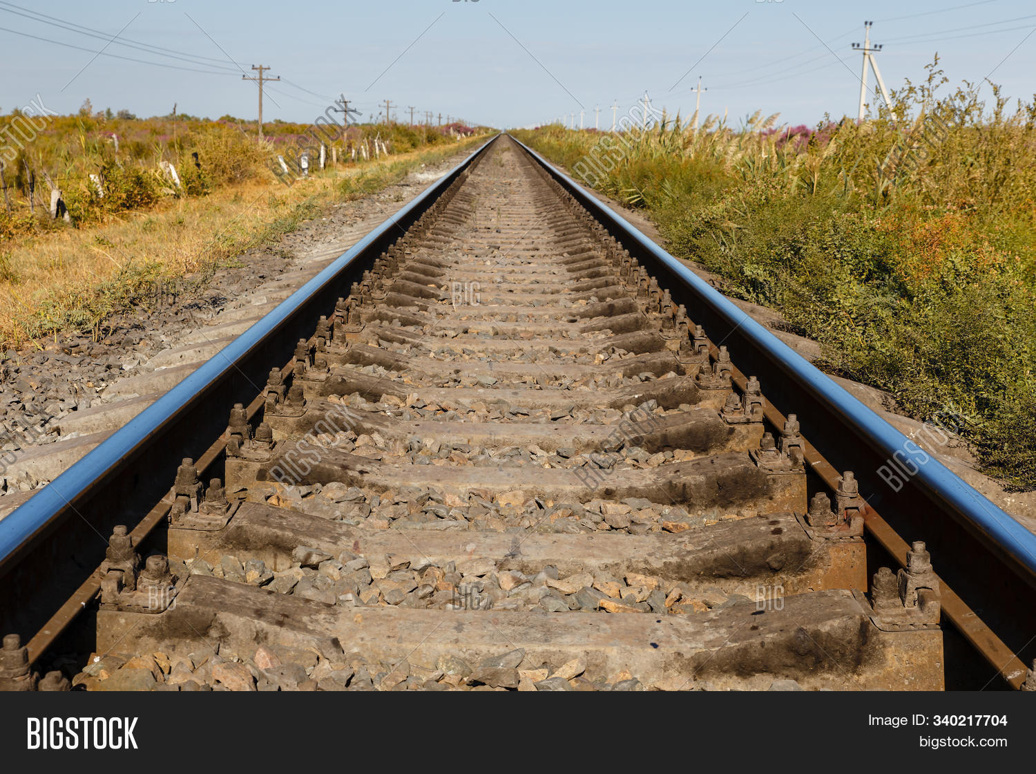 Single-track Railway Image & Photo (Free Trial) | Bigstock