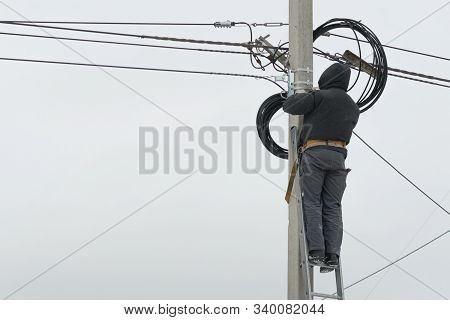 Lamp Post Images, Illustrations & Vectors (Free) - Bigstock