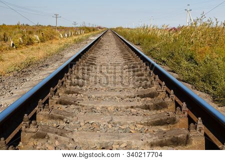 Single-track Railway Image & Photo (Free Trial) | Bigstock