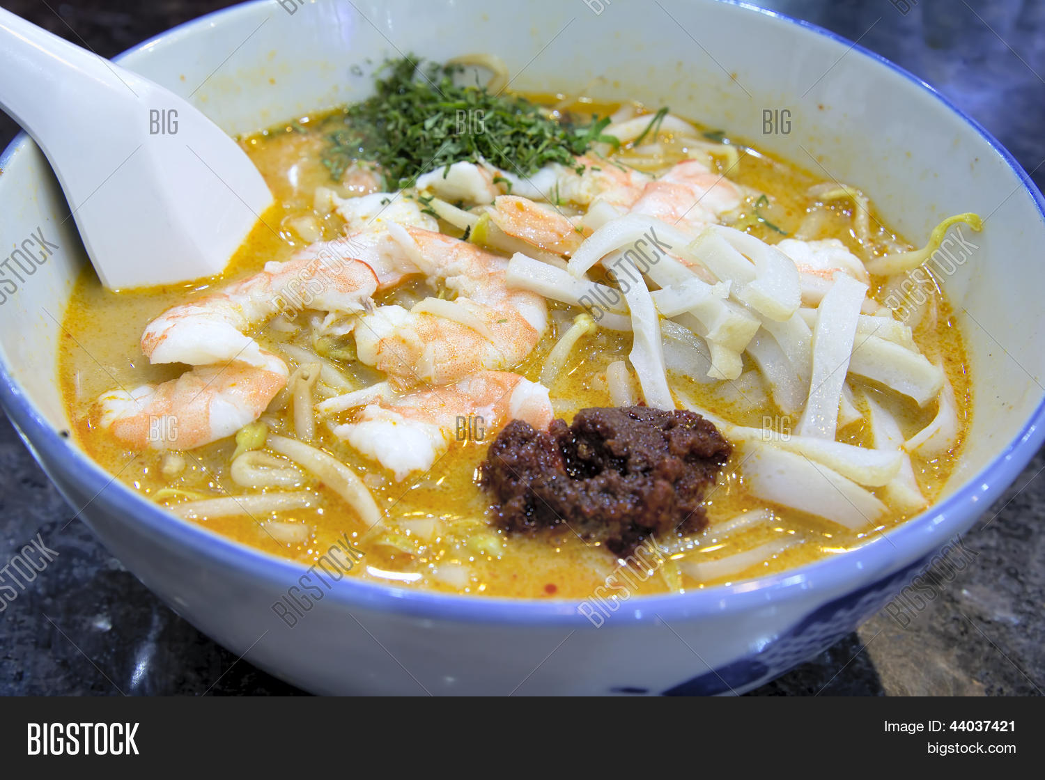 Singapore Laksa Prawns Image & Photo (Free Trial) | Bigstock