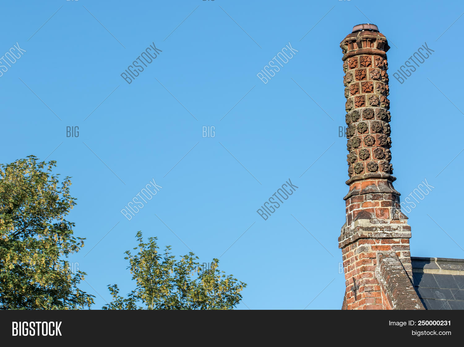 Old Tudor Rose Chimney Image & Photo (Free Trial) | Bigstock