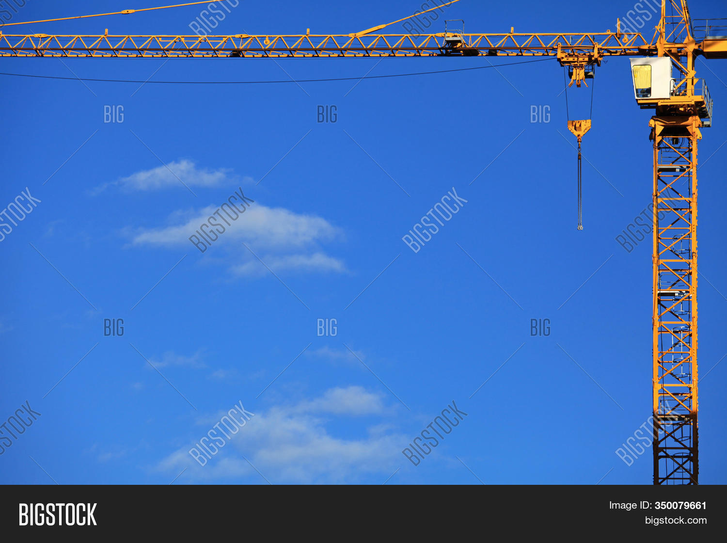 Single High-rise Image & Photo (Free Trial) | Bigstock