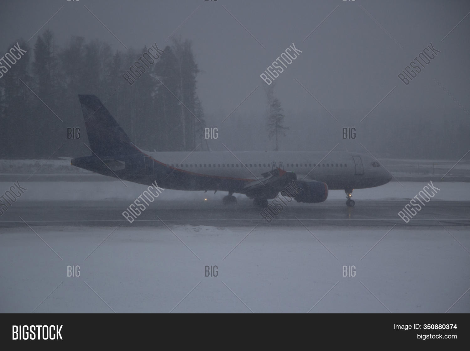Plane Lands On Runway Image & Photo (Free Trial) | Bigstock