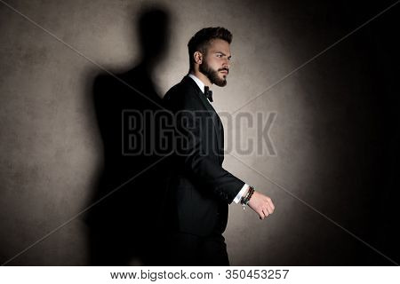 Angry Groom Frowning Image & Photo (Free Trial) | Bigstock
