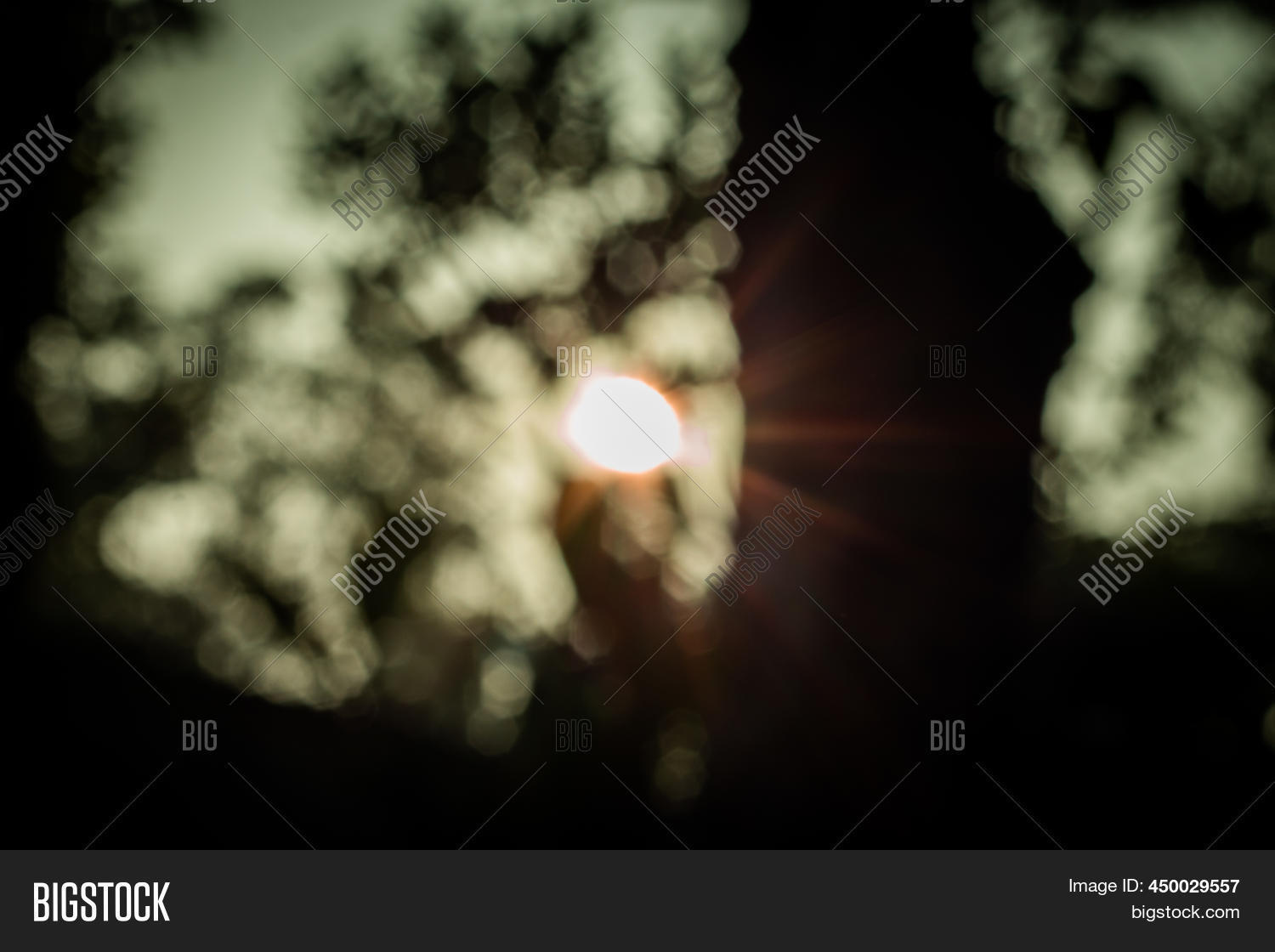 Imagen y foto Red Sun Rise Light (prueba gratis) | Bigstock