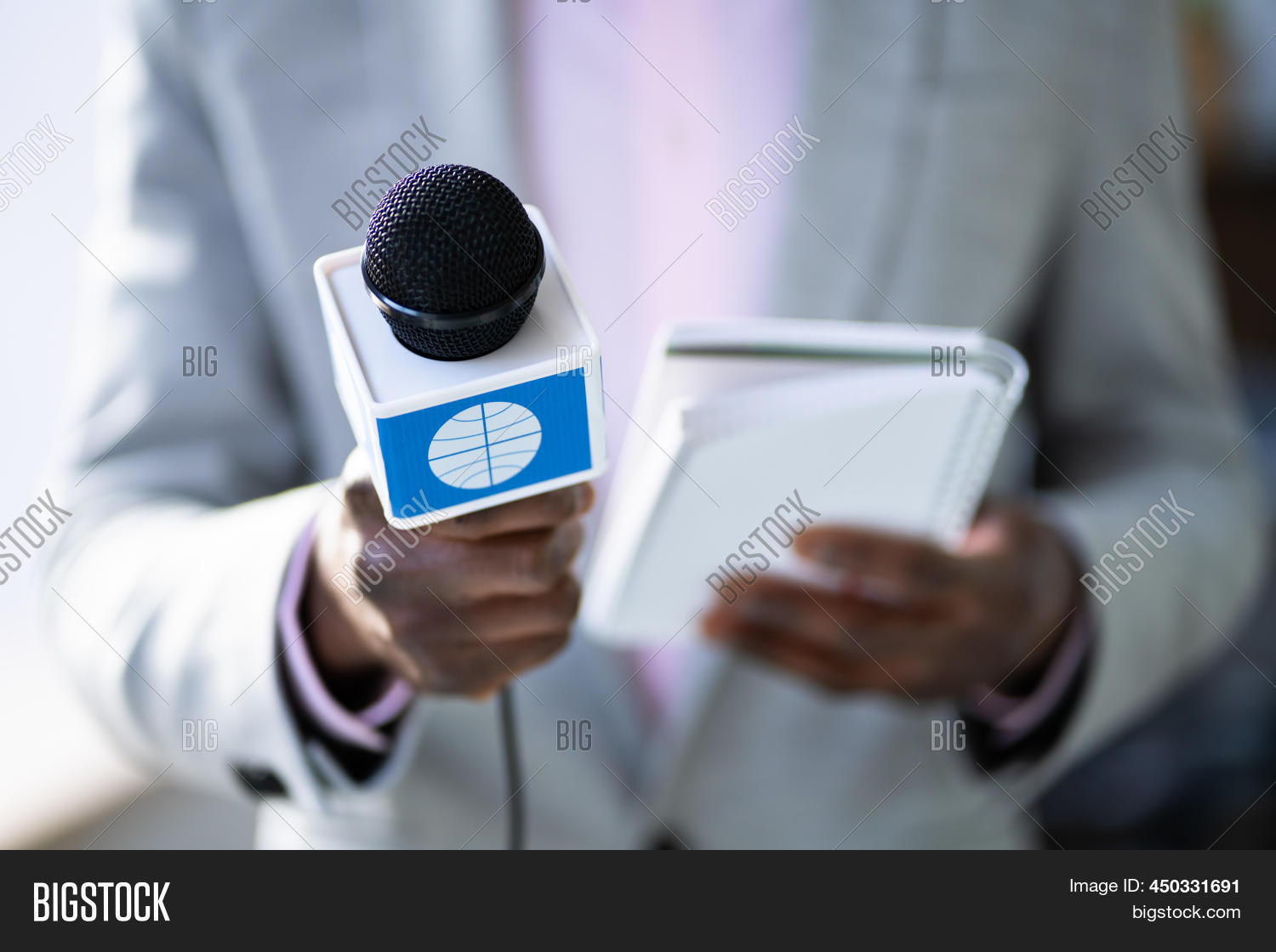Journalist Report Image & Photo (Free Trial) | Bigstock