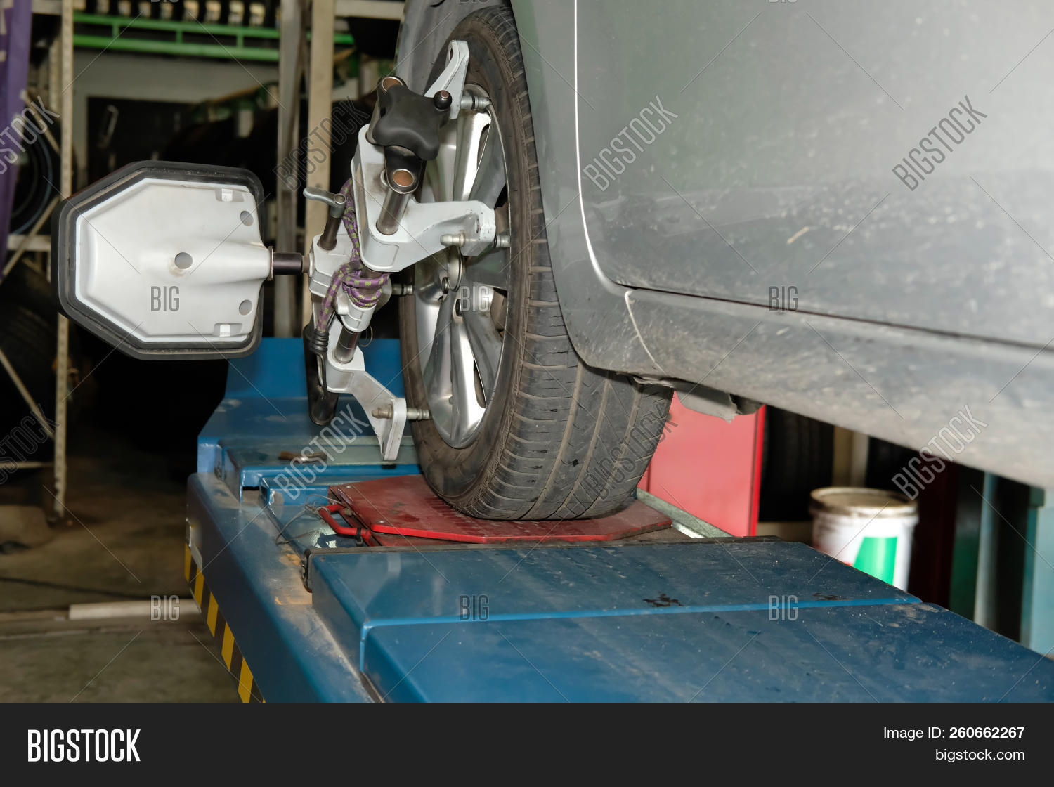 Car Tyre Clamped Image & Photo (Free Trial) | Bigstock