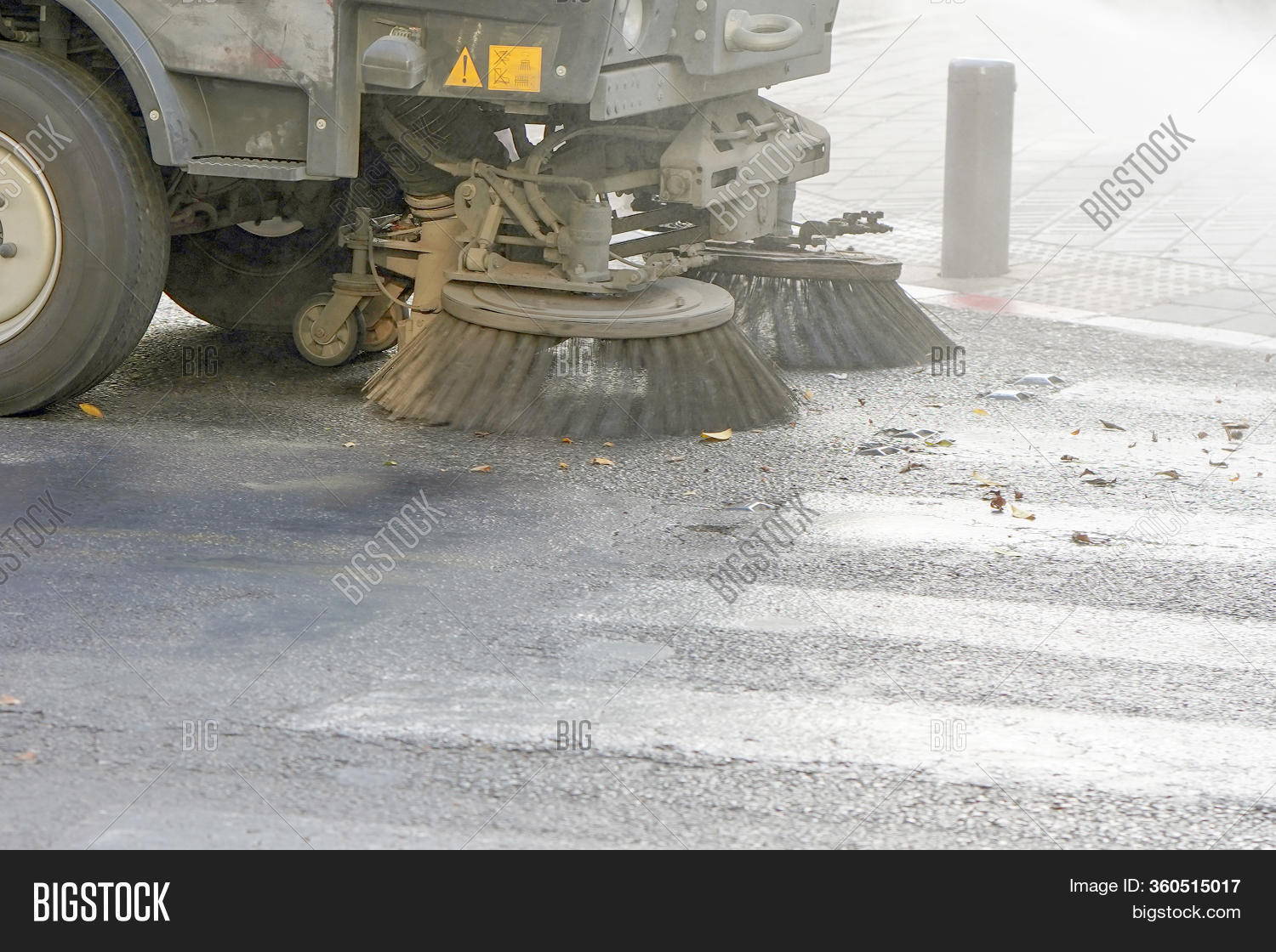 Street Sweeper Machine Image & Photo (Free Trial) | Bigstock