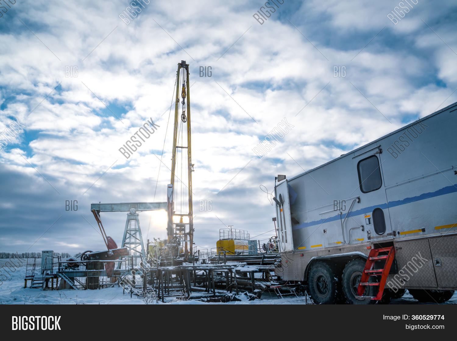 Wireline Equipment Image & Photo (Free Trial) | Bigstock