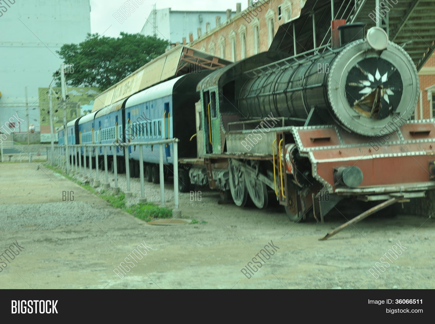 Train Station Movie Image & Photo (Free Trial) | Bigstock