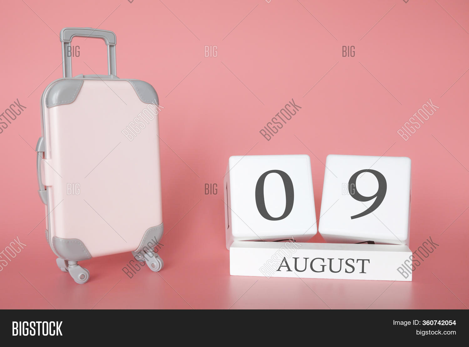 August 09, Time Summer Image & Photo (Free Trial) | Bigstock