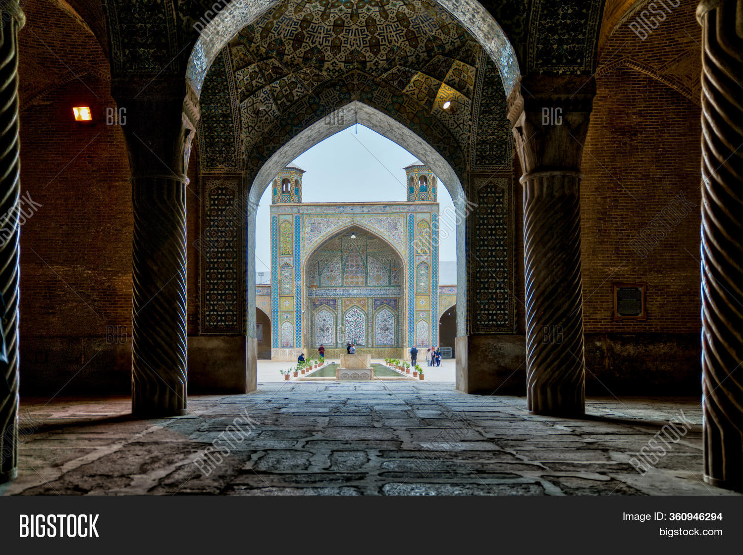 Shiraz, Iran - May Image & Photo (Free Trial) | Bigstock