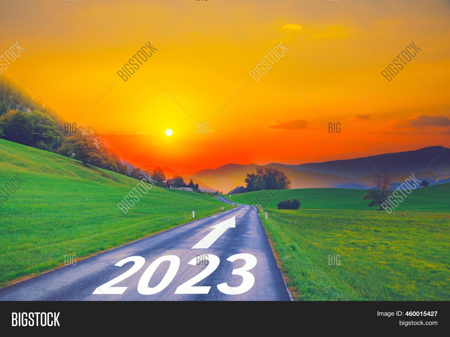 Imagen y foto Open Empty Road (prueba gratis) | Bigstock